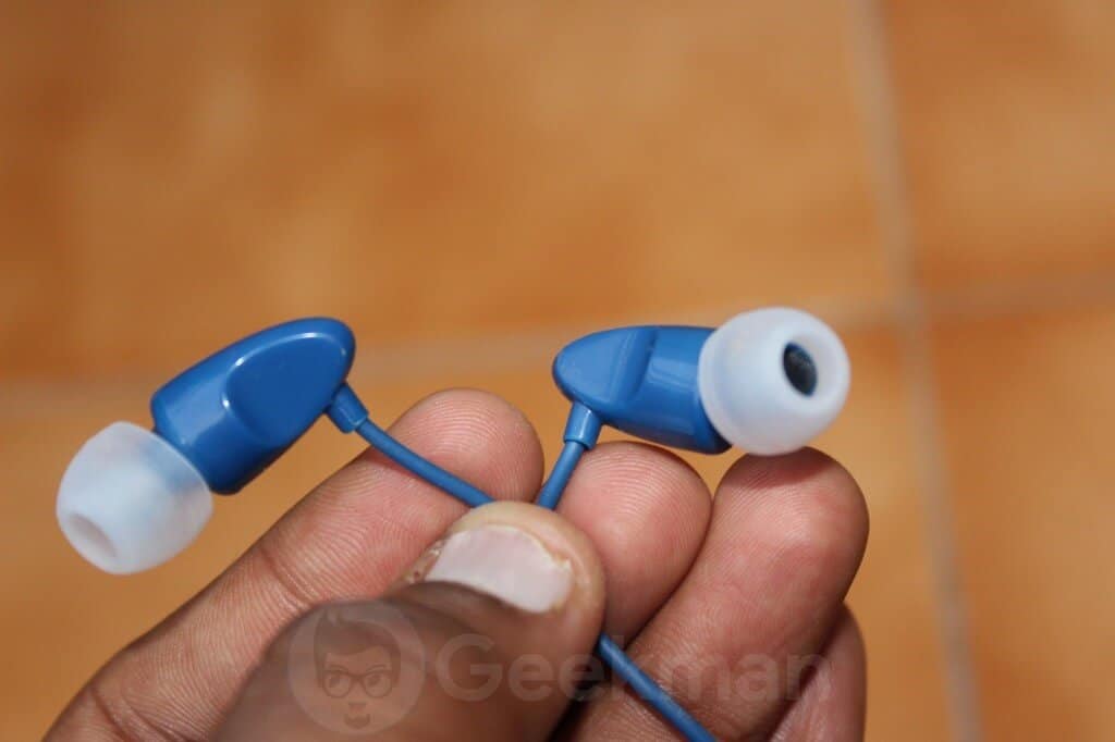 AmazonBasics In-Ear Headphones Review & Unboxing, Best earphone under 500?
